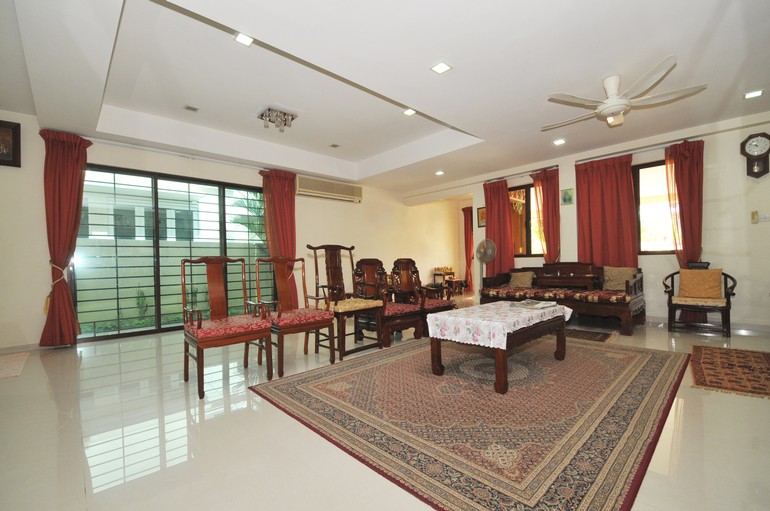 Landed Property for Sale - Renovated Jalan Songket Semi-D