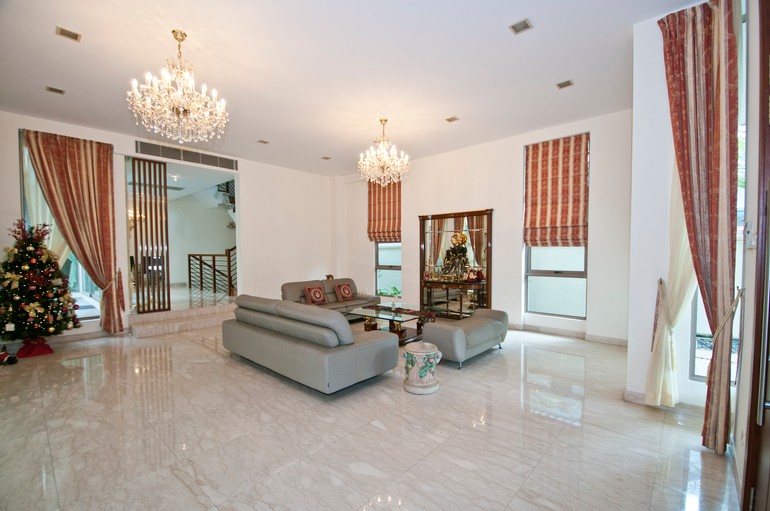 Landed Property for Sale - Chiltern Drive Bungalow (Braddel Heights)