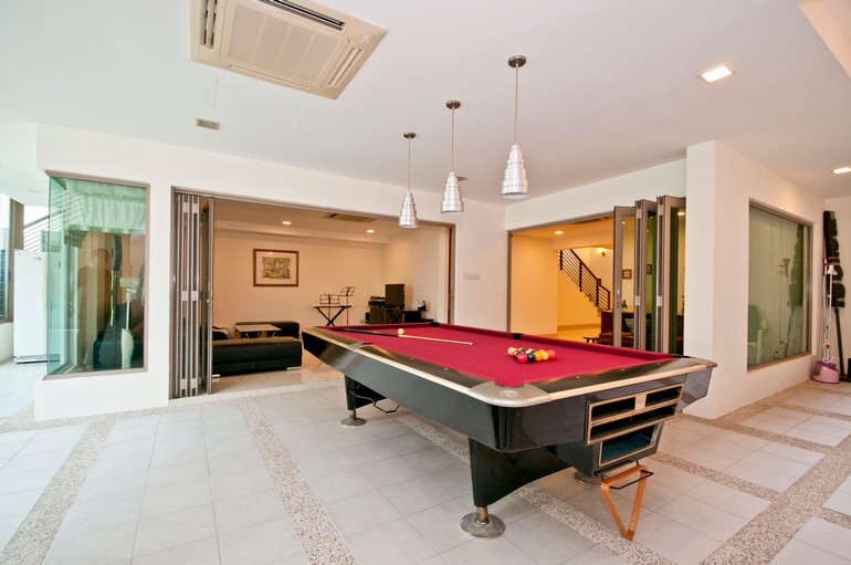 Landed Property for Sale - Chiltern Drive Bungalow (Braddel Heights)