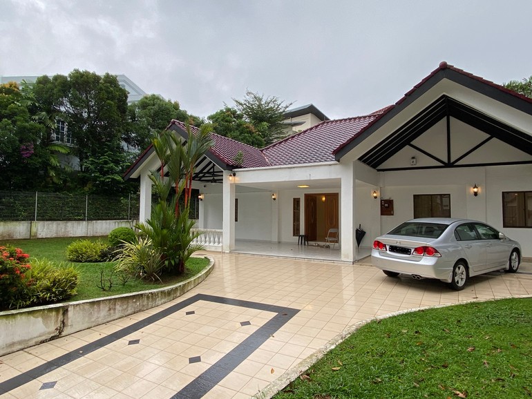 Landed Property for Sale - Rare Dual Frontage Single Storey Bungalow In ...